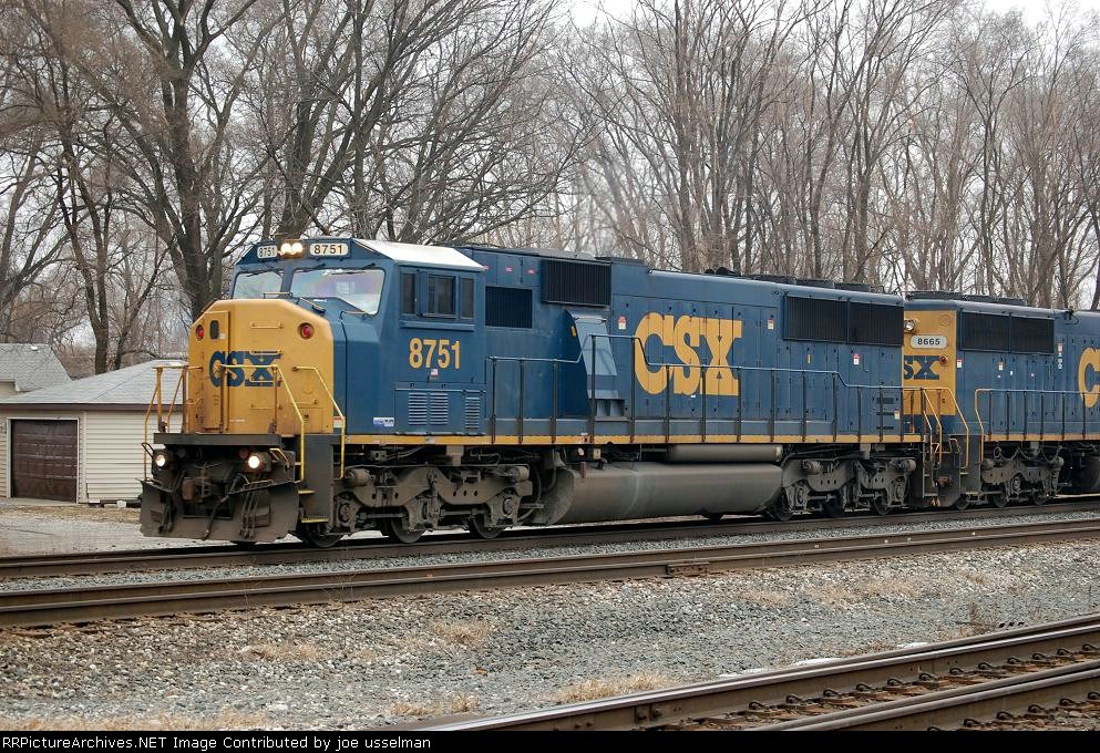 CSX 8751